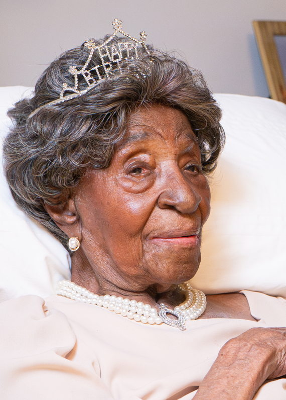 America's Oldest Person Elizabeth Francis Turns 115 - LongeviQuest