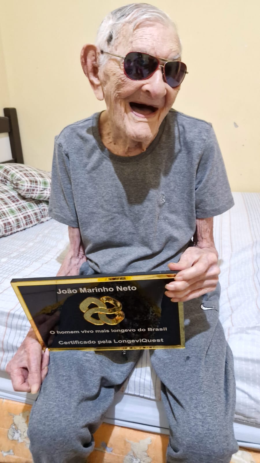 João Marinho Neto Officially Certified as Brazil's Oldest Man at Age ...